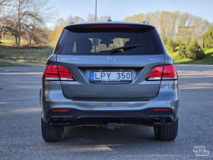 Grey Mercedes-Benz GLE 350 2017 in Siauliai, with an engine capacity of 3.50 L and mileage of 182 thousand km for 22500 €, photo 11 on AUTOMOTO.COM.LV