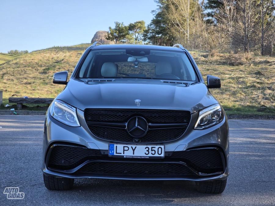 Grey Mercedes-Benz GLE 350 2017 in Siauliai, with an engine capacity of 3.50 L and mileage of 182 thousand km for 22500 €, photo 12 on AUTOMOTO.COM.LV