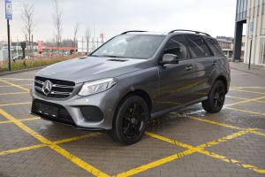 Серый Мерседес ГЛE 350 2017 в Вильнюс, объемом двигателя 3.00 л и пробегом 282 тыс. км за 22700 €, фото 4 на AUTOMOTO.COM.LV