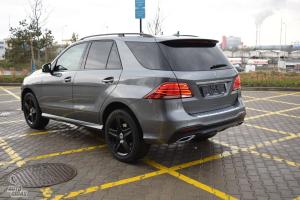 Серый Мерседес ГЛE 350 2017 в Вильнюс, объемом двигателя 3.00 л и пробегом 282 тыс. км за 22700 €, фото 6 на AUTOMOTO.COM.LV