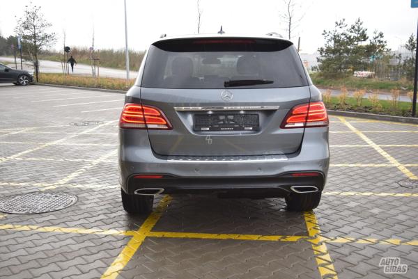 Pelēks Mercedes-Benz GLE 350 2017 Viļņa, ar dzinēja tilpumu 3.00 L un nobraukumu 282 tūkst. km par 22700 €, foto 6 vietnē AUTOMOTO.COM.LV