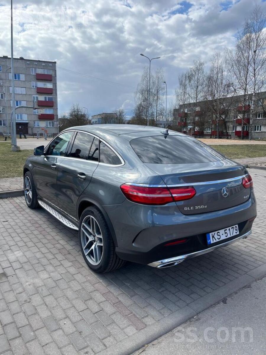 Pelēks Mercedes-Benz GLE 350 2017 Ogre, ar dzinēja tilpumu 3.00 L un nobraukumu 309 tūkst. km par 22900 €, foto 7 vietnē AUTOMOTO.COM.LV
