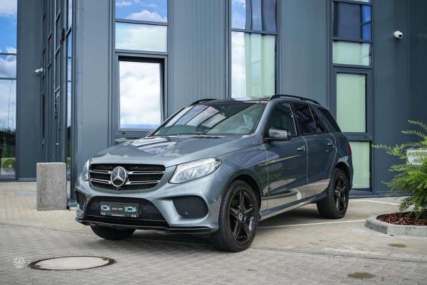 Grey Mercedes-Benz GLE 350 2017 in Kaunas, with an engine capacity of 2.99 L and mileage of 282 thousand km for 22950 €, photo 2 on AUTOMOTO.COM.LV