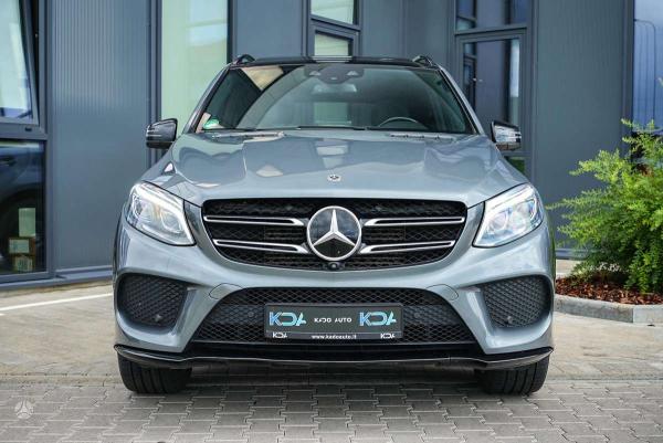 Grey Mercedes-Benz GLE 350 2017 in Kaunas, with an engine capacity of 2.99 L and mileage of 282 thousand km for 22950 €, photo 4 on AUTOMOTO.COM.LV