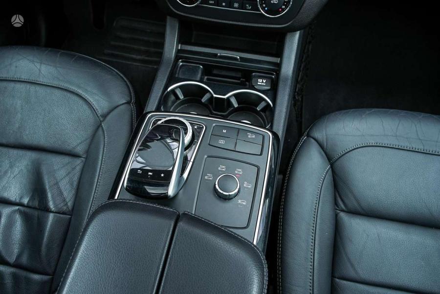Серый Мерседес ГЛE 350 2017 в Каунас, объемом двигателя 2.99 л и пробегом 282 тыс. км за 22950 €, фото 24 на AUTOMOTO.COM.LV