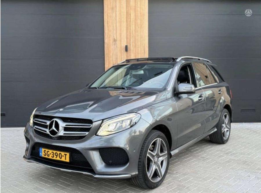 Pelēks Mercedes-Benz GLE 350 2017 Kauņa, ar dzinēja tilpumu 2.99 L un nobraukumu 320 tūkst. km par 20200 €, foto 6 vietnē AUTOMOTO.COM.LV