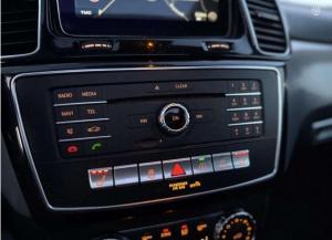 Pelēks Mercedes-Benz GLE 350 2017 Kauņa, ar dzinēja tilpumu 2.99 L un nobraukumu 320 tūkst. km par 20200 €, foto 25 vietnē AUTOMOTO.COM.LV