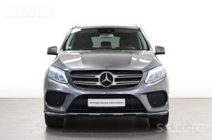 Grey Mercedes-Benz GLE 350 2018 in Riga, with an engine capacity of 3.00 L and mileage of 178 thousand km for 39900 €, photo 3 on AUTOMOTO.COM.LV