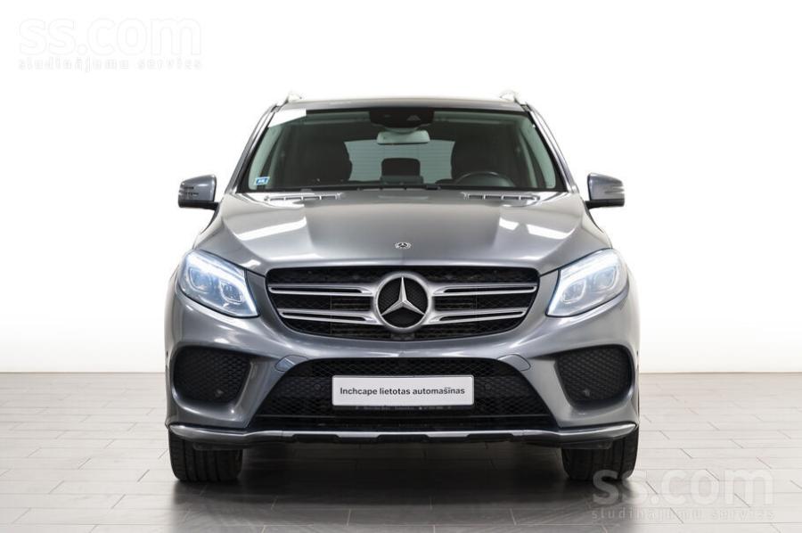 Grey Mercedes-Benz GLE 350 2018 in Riga, with an engine capacity of 3.00 L and mileage of 178 thousand km for 39900 €, photo 3 on AUTOMOTO.COM.LV
