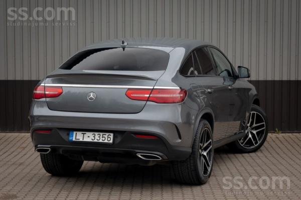 Grey Mercedes-Benz GLE 350 2018 in Tukums, with an engine capacity of 3.00 L and mileage of 158 thousand km for 28500 €, photo 7 on AUTOMOTO.COM.LV