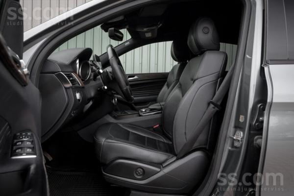 Grey Mercedes-Benz GLE 350 2018 in Tukums, with an engine capacity of 3.00 L and mileage of 158 thousand km for 28500 €, photo 9 on AUTOMOTO.COM.LV