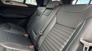Grey Mercedes-Benz GLE 350 2018 in Marijampole, with an engine capacity of 2.99 L and mileage of 247 thousand km for 25990 €, photo 19 on AUTOMOTO.COM.LV
