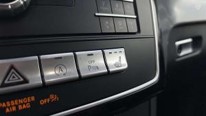 Grey Mercedes-Benz GLE 350 2018 in Marijampole, with an engine capacity of 2.99 L and mileage of 247 thousand km for 25990 €, photo 33 on AUTOMOTO.COM.LV