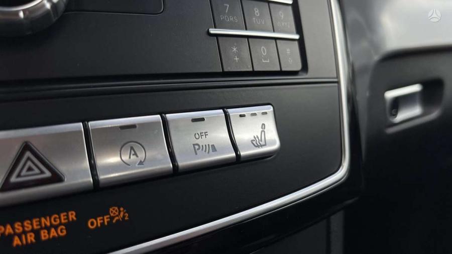Grey Mercedes-Benz GLE 350 2018 in Marijampole, with an engine capacity of 2.99 L and mileage of 247 thousand km for 25990 €, photo 33 on AUTOMOTO.COM.LV