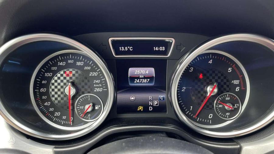 Grey Mercedes-Benz GLE 350 2018 in Marijampole, with an engine capacity of 2.99 L and mileage of 247 thousand km for 25990 €, photo 38 on AUTOMOTO.COM.LV