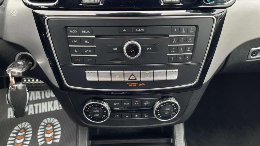 Grey Mercedes-Benz GLE 350 2018 in Marijampole, with an engine capacity of 2.99 L and mileage of 247 thousand km for 25990 €, photo 44 on AUTOMOTO.COM.LV