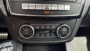 Grey Mercedes-Benz GLE 350 2018 in Marijampole, with an engine capacity of 2.99 L and mileage of 247 thousand km for 25250 €, photo 25 on AUTOMOTO.COM.LV
