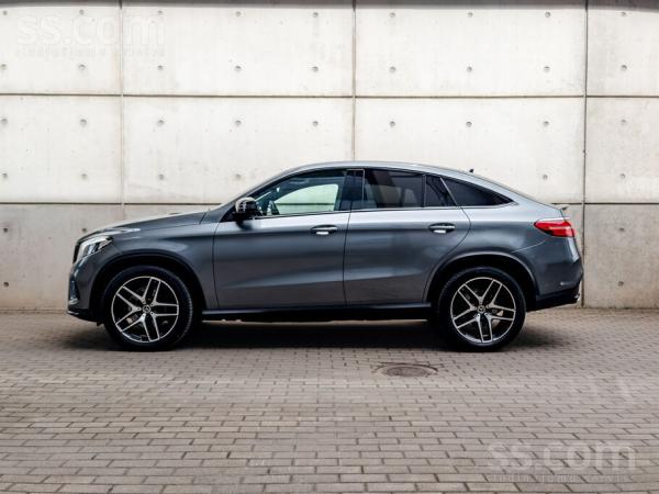 Pelēks Mercedes-Benz GLE 350 2019 Rīga, ar dzinēja tilpumu 3.00 L un nobraukumu 99 tūkst. km par 38900 €, foto 8 vietnē AUTOMOTO.COM.LV