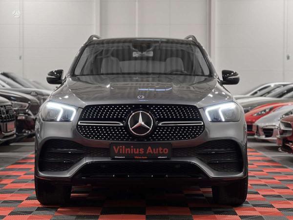 Pelēks Mercedes-Benz GLE 350 2020 Viļņa, ar dzinēja tilpumu 2.00 L un nobraukumu 69 tūkst. km par 41900 €, foto 2 vietnē AUTOMOTO.COM.LV