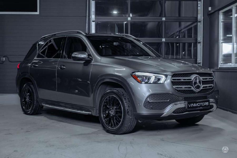 Pelēks Mercedes-Benz GLE 350 2020 Viļņa, ar dzinēja tilpumu 1.99 L un nobraukumu 71 tūkst. km par 38000 €, foto 3 vietnē AUTOMOTO.COM.LV