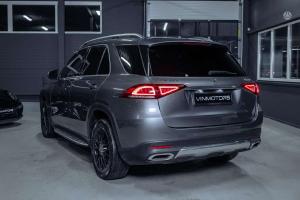 Pelēks Mercedes-Benz GLE 350 2020 Viļņa, ar dzinēja tilpumu 1.99 L un nobraukumu 71 tūkst. km par 38000 €, foto 4 vietnē AUTOMOTO.COM.LV
