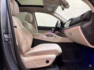 Grey Mercedes-Benz GLE 350 2020 in Vilnius, with an engine capacity of 2.00 L and mileage of 85 thousand km for 38900 €, photo 19 on AUTOMOTO.COM.LV