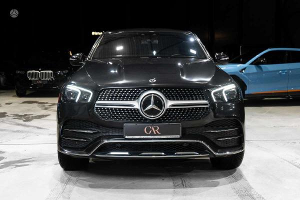 Grey Mercedes-Benz GLE 350 2021 in Riga, with an engine capacity of 1.95 L and mileage of 96 thousand km for 68900 €, photo 2 on AUTOMOTO.COM.LV