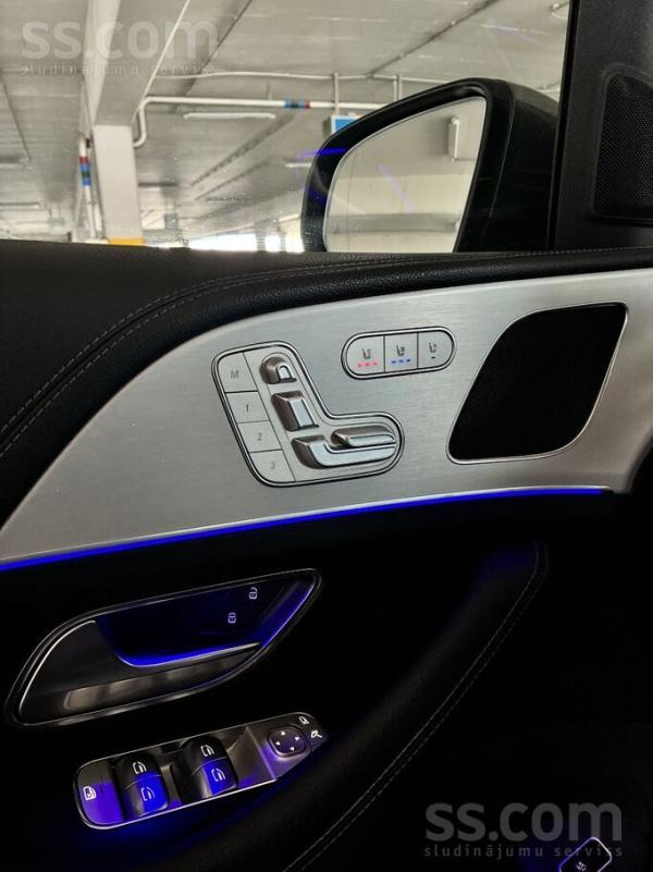 Pelēks Mercedes-Benz GLE 350 2021 Rīga, ar dzinēja tilpumu 2.00 L un nobraukumu 240 tūkst. km par 35250 €, foto 7 vietnē AUTOMOTO.COM.LV