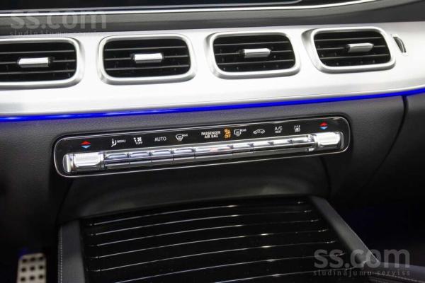 Pelēks Mercedes-Benz GLE 350 2021 Tukums, ar dzinēja tilpumu 2.00 L un nobraukumu 0 tūkst. km par 49990 €, foto 8 vietnē AUTOMOTO.COM.LV