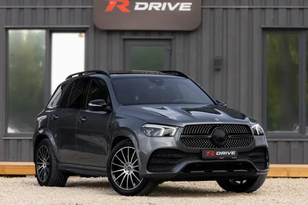 Grey Mercedes-Benz GLE 350 2021 in Jelgava, with an engine capacity of 0.00 L and mileage of 179 thousand km for 46900 €, photo 1 on AUTOMOTO.COM.LV