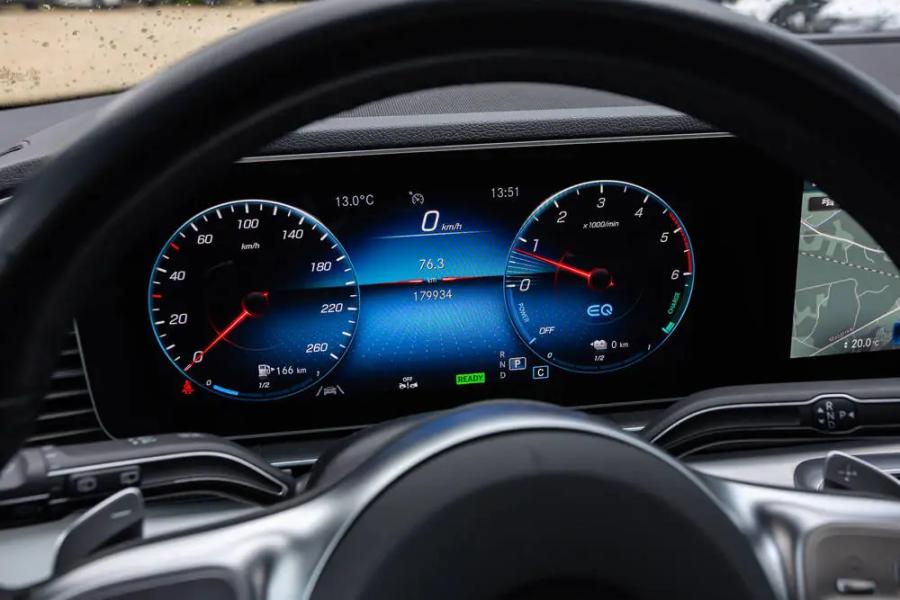 Pelēks Mercedes-Benz GLE 350 2021 Jelgava, ar dzinēja tilpumu 0.00 L un nobraukumu 179 tūkst. km par 46900 €, foto 25 vietnē AUTOMOTO.COM.LV