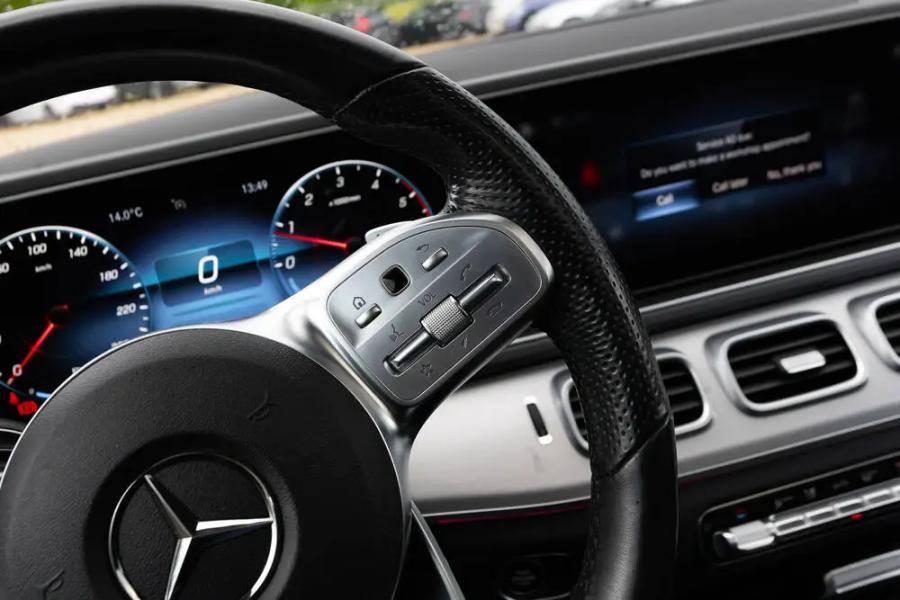 Pelēks Mercedes-Benz GLE 350 2021 Jelgava, ar dzinēja tilpumu 0.00 L un nobraukumu 179 tūkst. km par 46900 €, foto 28 vietnē AUTOMOTO.COM.LV