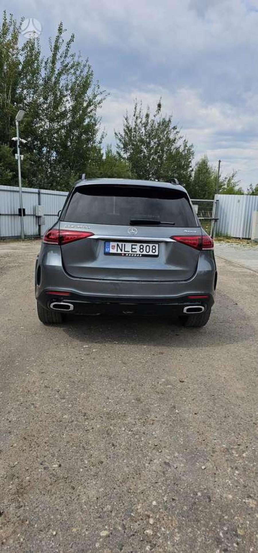 Pelēks Mercedes-Benz GLE 350 2021 Kauņa, ar dzinēja tilpumu 2.93 L un nobraukumu 96 tūkst. km par 44300 €, foto 6 vietnē AUTOMOTO.COM.LV