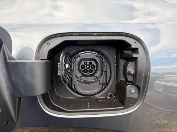 Pelēks Mercedes-Benz GLE 350 2021 Viļņa, ar dzinēja tilpumu 2.00 L un nobraukumu 150 tūkst. km par 49990 €, foto 9 vietnē AUTOMOTO.COM.LV