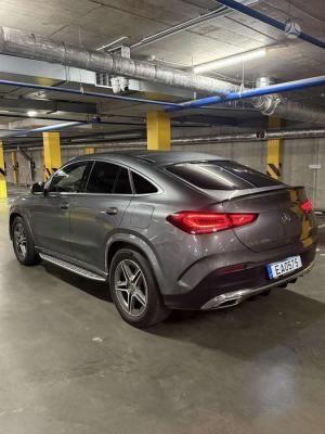 Grey Mercedes-Benz GLE 350 2021 in Vilnius, with an engine capacity of 1.99 L and mileage of 33 thousand km for 62800 €, photo 3 on AUTOMOTO.COM.LV
