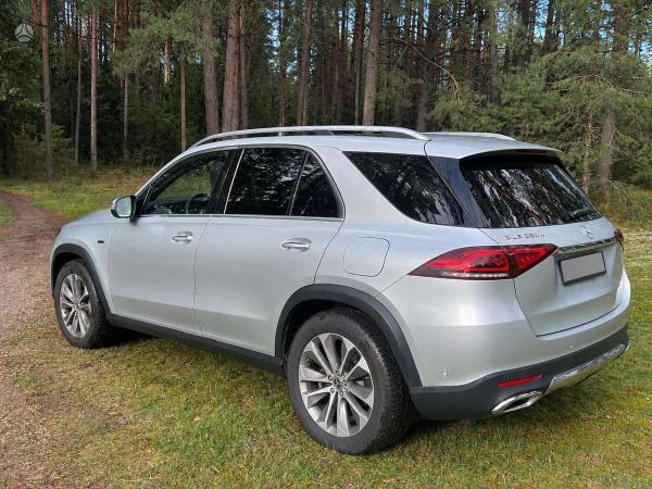Pelēks Mercedes-Benz GLE 350 2021 Druskininkai, ar dzinēja tilpumu 1.99 L un nobraukumu 125 tūkst. km par 46900 €, foto 3 vietnē AUTOMOTO.COM.LV