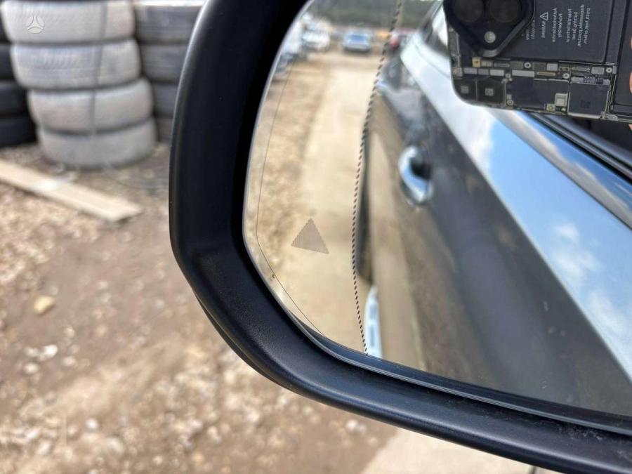 Pelēks Mercedes-Benz GLE 350 2021 Viļņa, ar dzinēja tilpumu 2.00 L un nobraukumu 150 tūkst. km par 49500 €, foto 12 vietnē AUTOMOTO.COM.LV