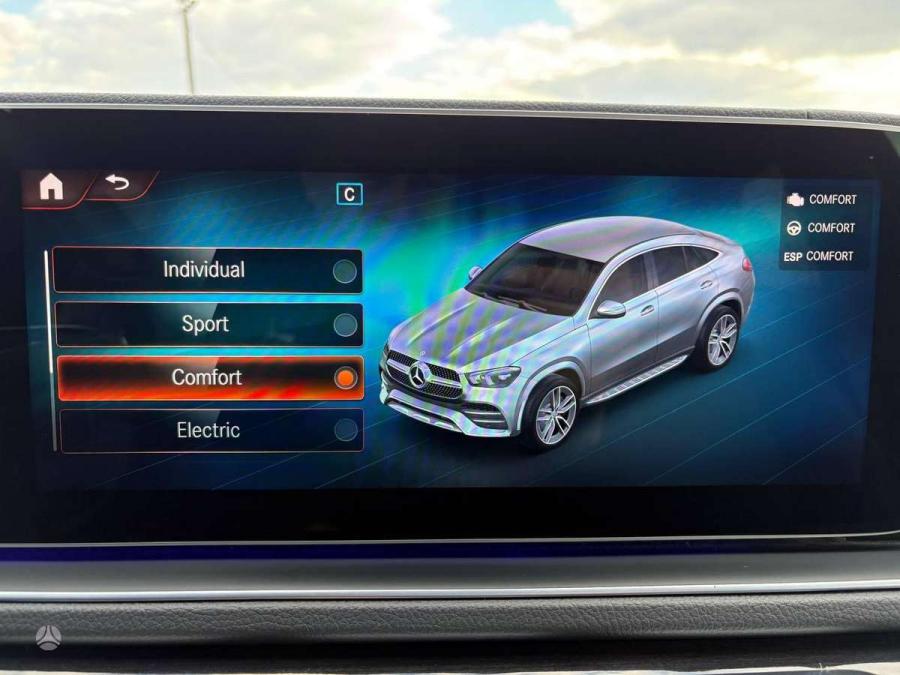 Pelēks Mercedes-Benz GLE 350 2021 Viļņa, ar dzinēja tilpumu 2.00 L un nobraukumu 150 tūkst. km par 49500 €, foto 31 vietnē AUTOMOTO.COM.LV