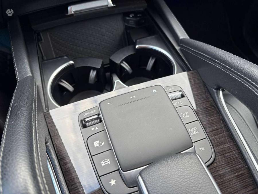 Pelēks Mercedes-Benz GLE 350 2021 Viļņa, ar dzinēja tilpumu 2.00 L un nobraukumu 150 tūkst. km par 49500 €, foto 36 vietnē AUTOMOTO.COM.LV