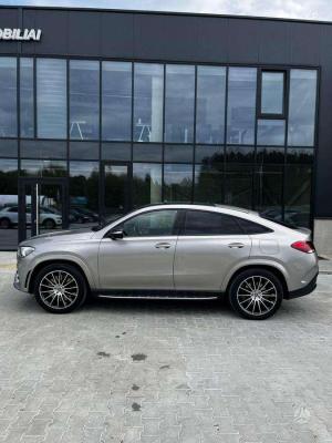 Grey Mercedes-Benz GLE 350 2022 in Vilnius, with an engine capacity of 0.00 L and mileage of 158 thousand km for 57400 €, photo 4 on AUTOMOTO.COM.LV