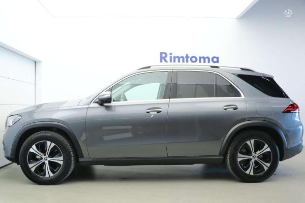 Grey Mercedes-Benz GLE 350 2022 in Vilnius, with an engine capacity of 1.95 L and mileage of 97 thousand km for 48390 €, photo 3 on AUTOMOTO.COM.LV