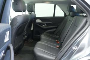 Pelēks Mercedes-Benz GLE 350 2022 Viļņa, ar dzinēja tilpumu 1.95 L un nobraukumu 97 tūkst. km par 48390 €, foto 13 vietnē AUTOMOTO.COM.LV