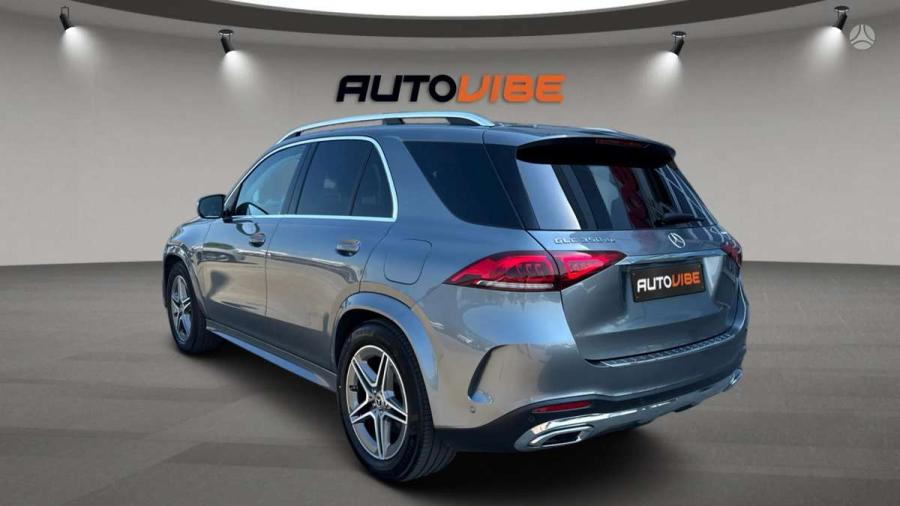 Pelēks Mercedes-Benz GLE 350 2022 Viļņa, ar dzinēja tilpumu 1.95 L un nobraukumu 134 tūkst. km par 48888 €, foto 5 vietnē AUTOMOTO.COM.LV