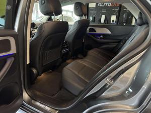 Pelēks Mercedes-Benz GLE 350 2022 Viļņa, ar dzinēja tilpumu 1.95 L un nobraukumu 134 tūkst. km par 48888 €, foto 20 vietnē AUTOMOTO.COM.LV