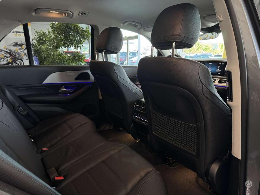 Pelēks Mercedes-Benz GLE 350 2022 Viļņa, ar dzinēja tilpumu 1.95 L un nobraukumu 134 tūkst. km par 48888 €, foto 24 vietnē AUTOMOTO.COM.LV