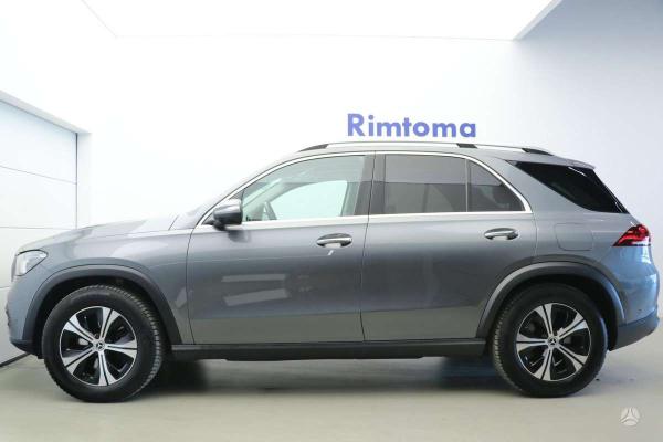 Grey Mercedes-Benz GLE 350 2022 in Vilnius, with an engine capacity of 1.95 L and mileage of 99 thousand km for 46990 €, photo 3 on AUTOMOTO.COM.LV
