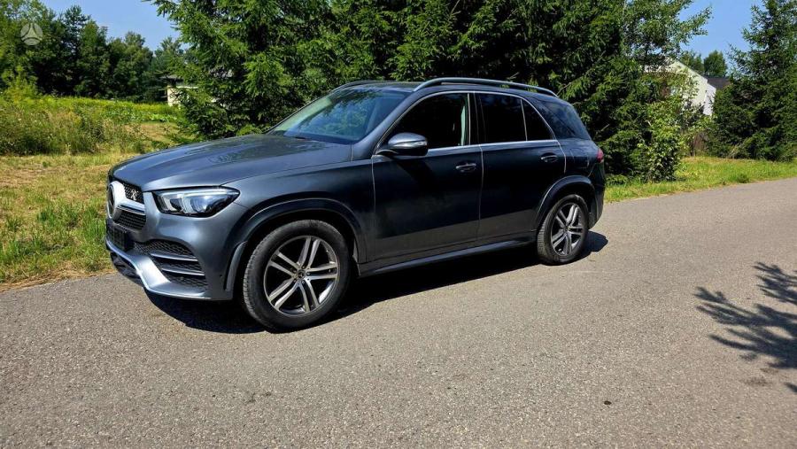 Grey Mercedes-Benz GLE 350 2022 in Vilnius, with an engine capacity of 1.95 L and mileage of 100 thousand km for 49650 €, photo 3 on AUTOMOTO.COM.LV