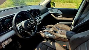 Grey Mercedes-Benz GLE 350 2022 in Vilnius, with an engine capacity of 1.95 L and mileage of 100 thousand km for 49650 €, photo 6 on AUTOMOTO.COM.LV