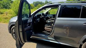 Grey Mercedes-Benz GLE 350 2022 in Vilnius, with an engine capacity of 1.95 L and mileage of 100 thousand km for 49650 €, photo 7 on AUTOMOTO.COM.LV