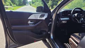 Grey Mercedes-Benz GLE 350 2022 in Vilnius, with an engine capacity of 1.95 L and mileage of 100 thousand km for 49650 €, photo 8 on AUTOMOTO.COM.LV